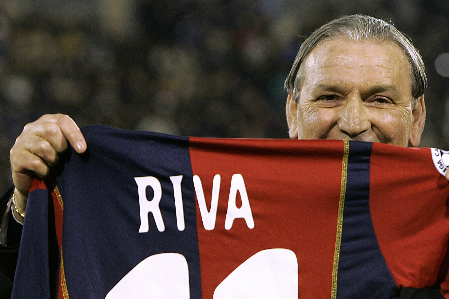 Italský fotbal truchlí, legendární Riva prodělal infarkt a zemřel ...